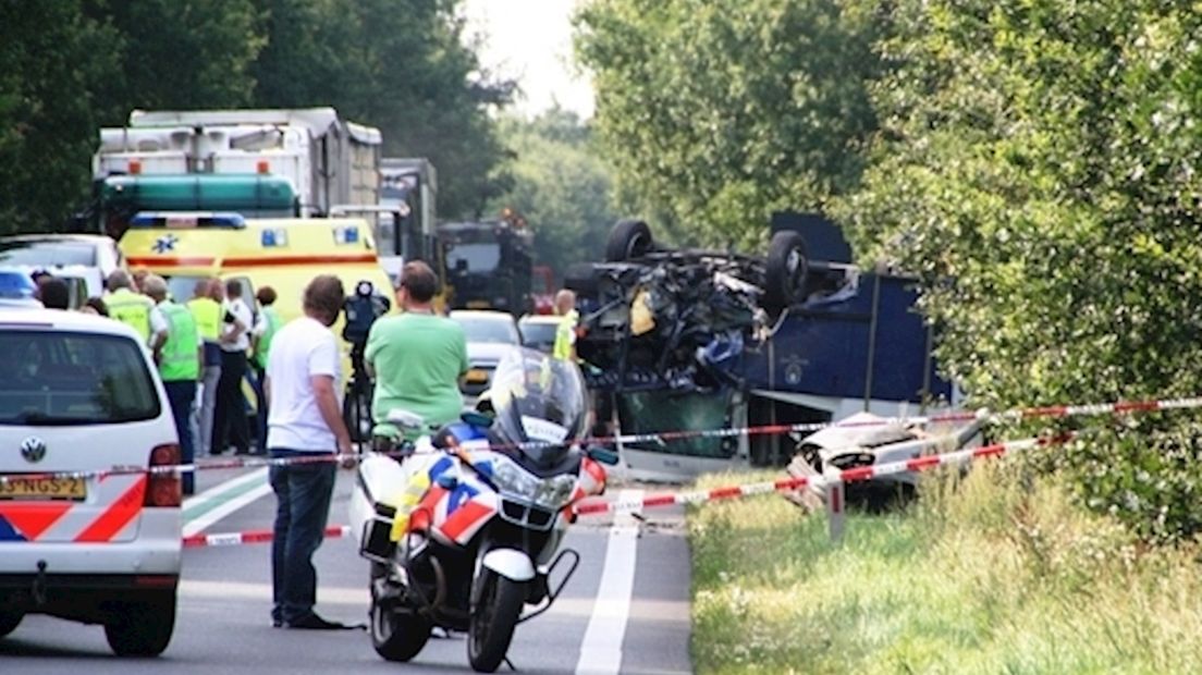 Persoon overleden bij aanrijding op N36 bij Beerzerveld - Oost