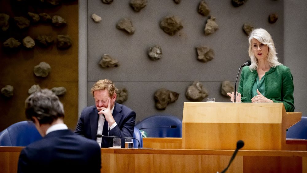 Tweede Kamer eist aanpak problemen Ter Apel, minister Keijzer kondigt ...