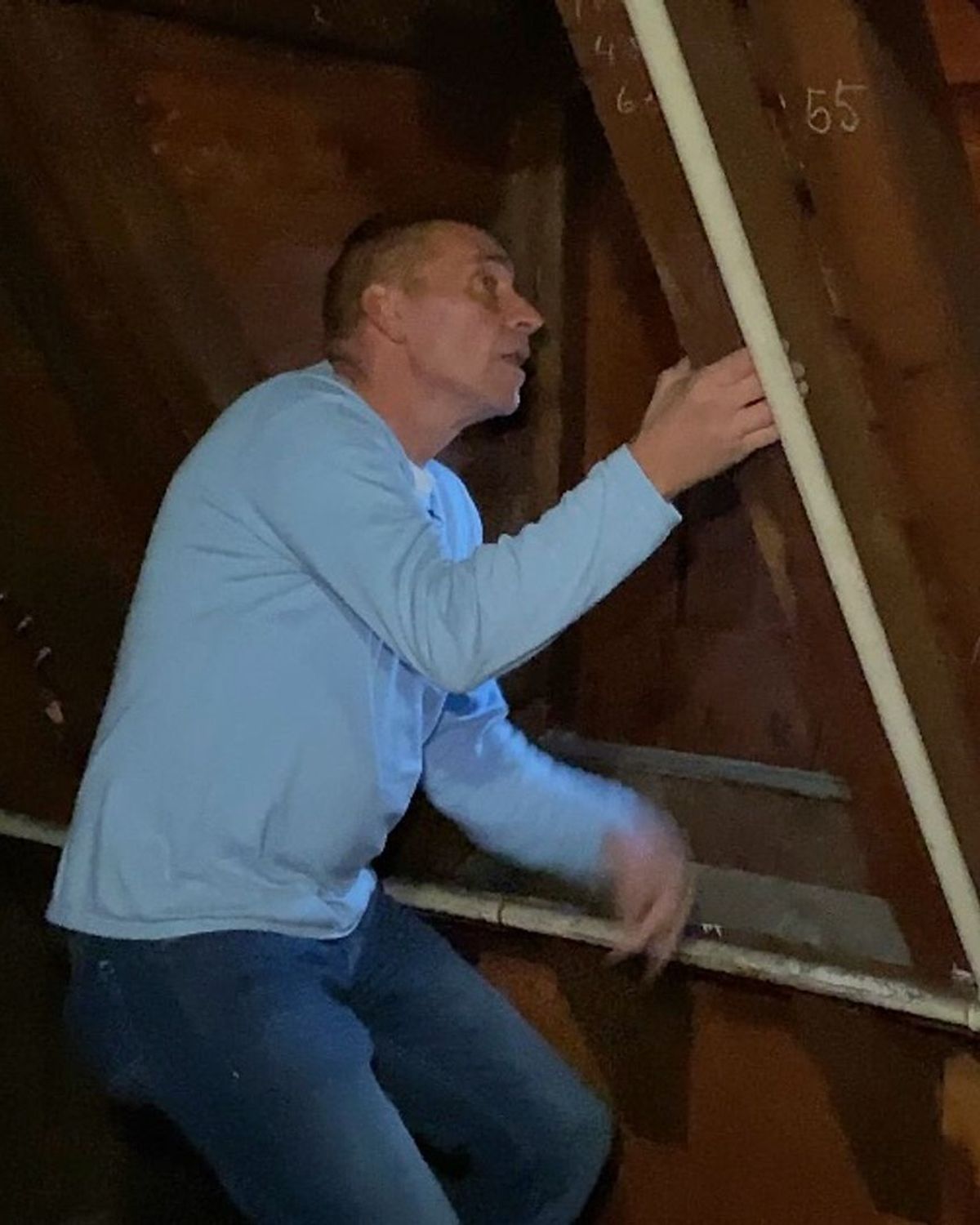 Rotterdammer Mario de Kramer leest bericht van zijn bijna 30 jaar ...