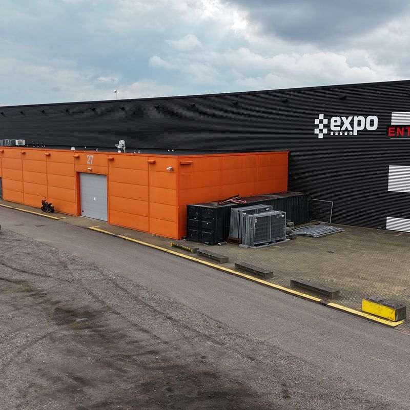 Asielzoekers veel te lang in Expo Assen: 'Omstandigheden zijn inhumaan ...