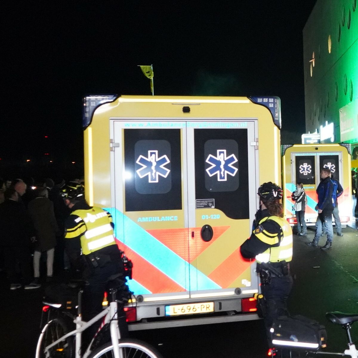Man (43) uit Borger overleden na onwelwording bij wedstrijd FC ...