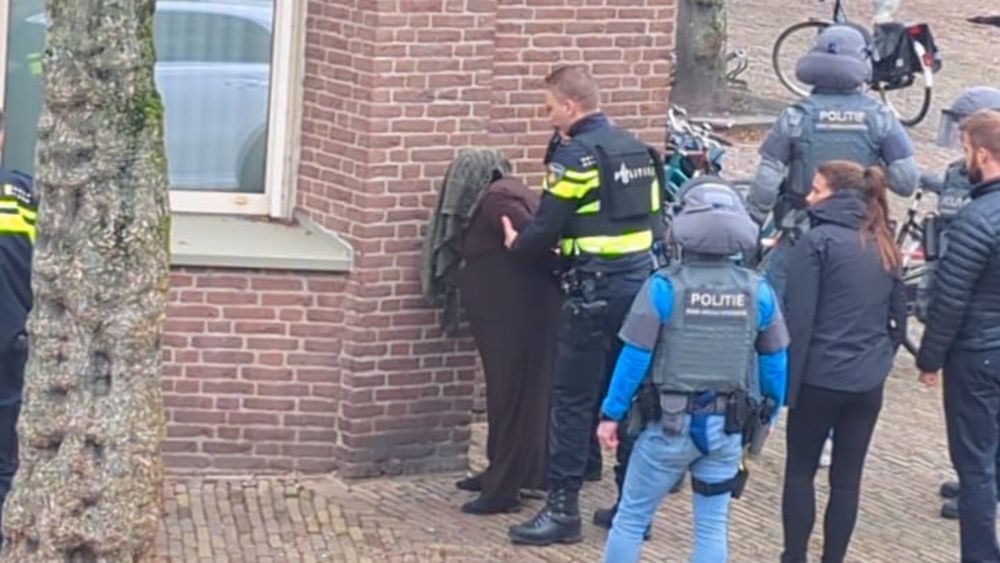 Vrouw blijft langer vastzitten na verdachte situatie bij politiebureau - RTV Utrecht