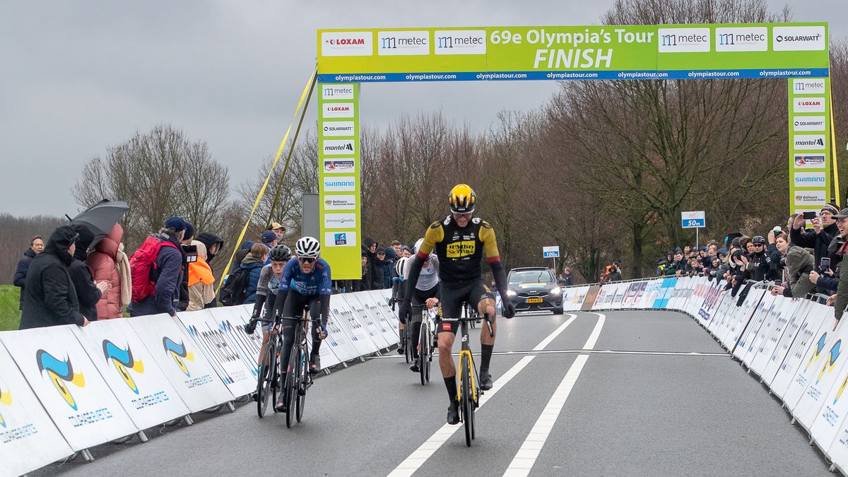 Jesse Kramer wint Limburgse rit in Olympia's Tour - L1 Nieuws