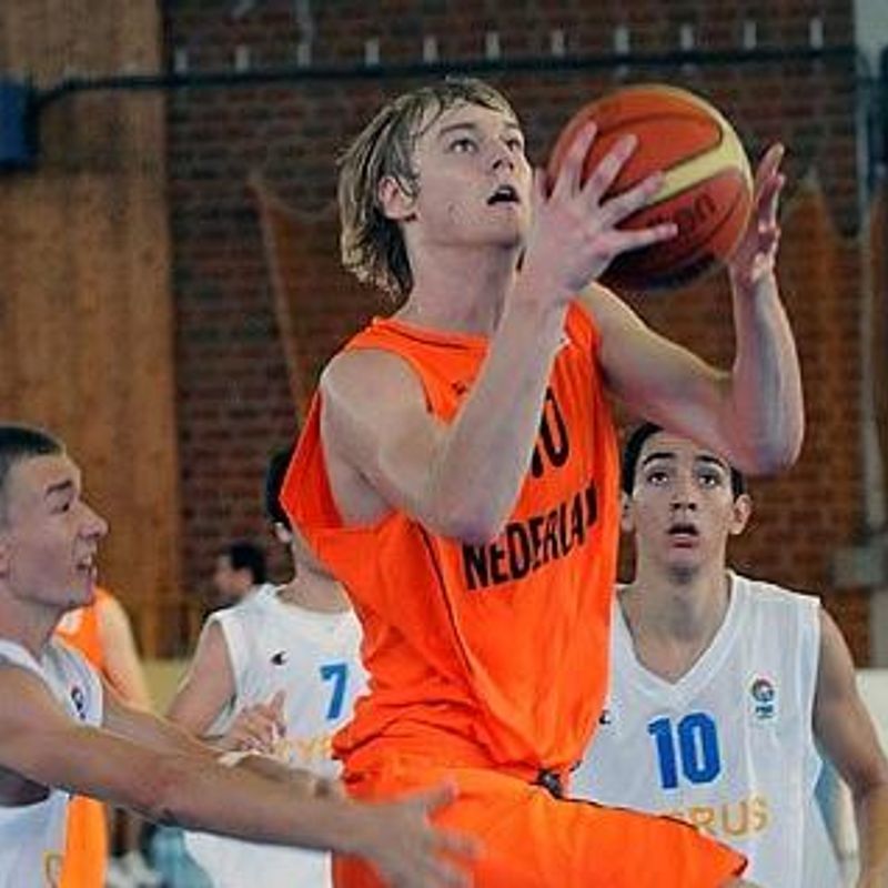 Basketbaltalent Veenstra naar Landstede Zwolle - RTV Drenthe