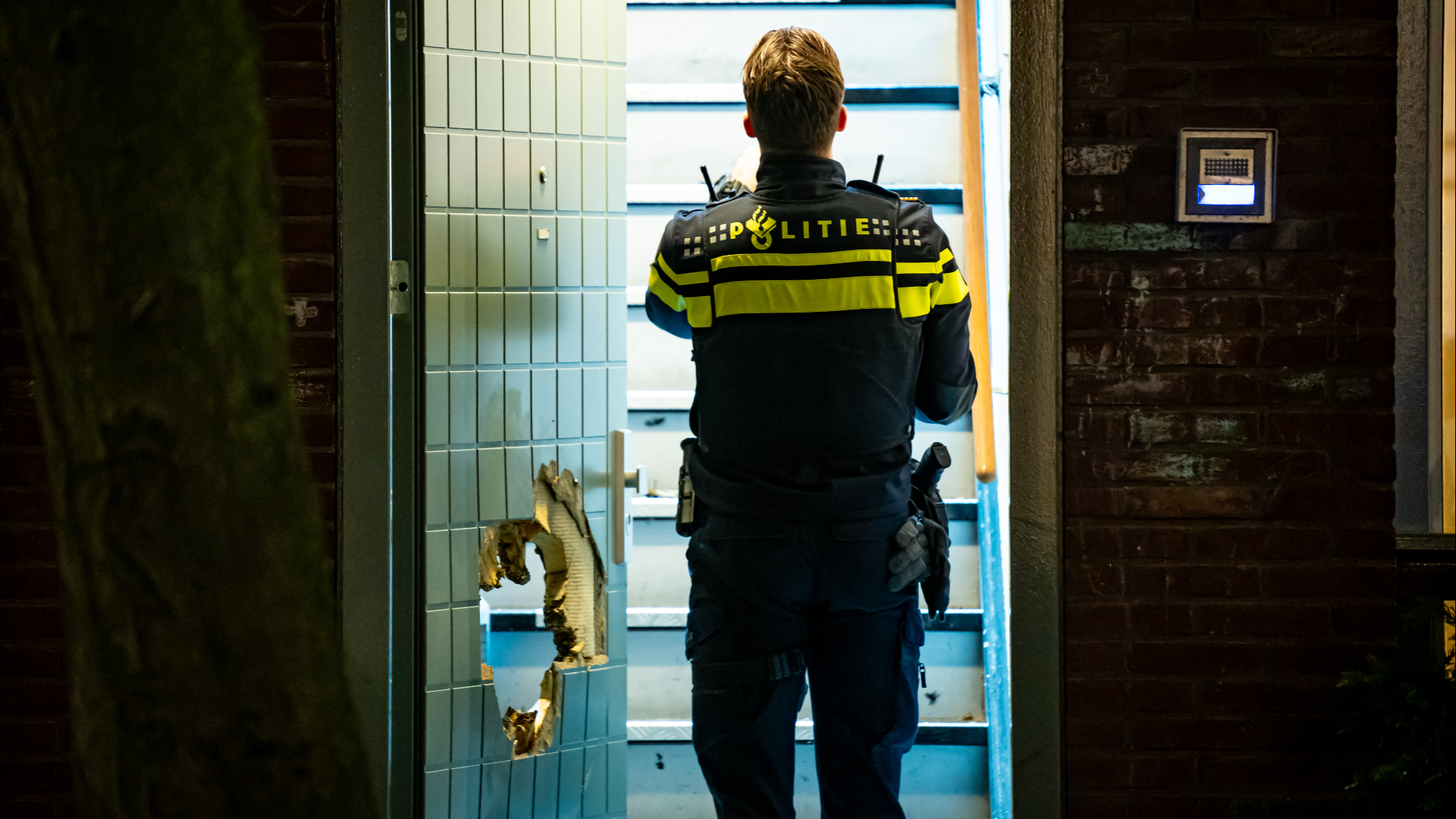 Explosie bij voordeur Rotterdam-Feijenoord | Dronken autobestuurder mag ...