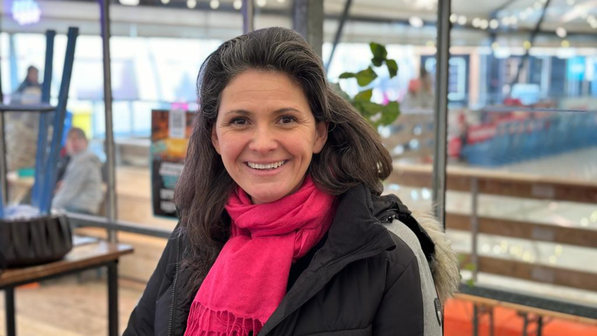 Politiek wil dat Schaatsbaan Rotterdam gaat verhuizen - Rijnmond