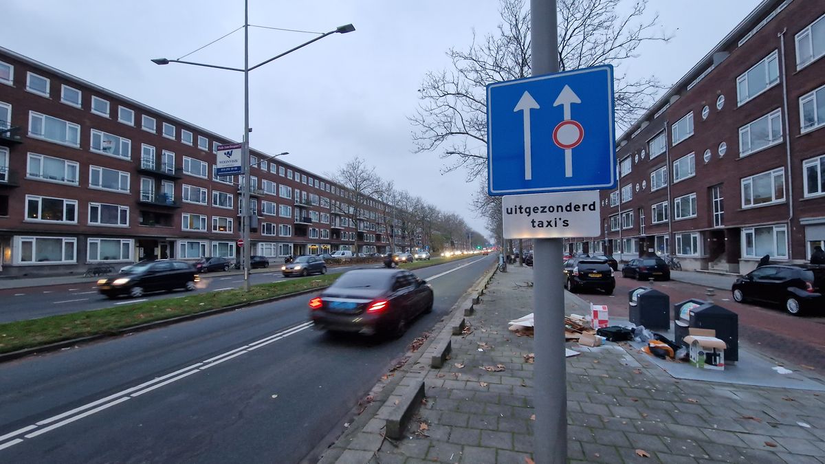 Let op: vanaf vandaag verkeersboetes voor rijden over gesloten ...