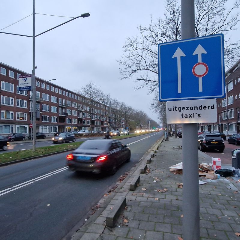 Let op: vanaf vandaag verkeersboetes voor rijden over gesloten ...