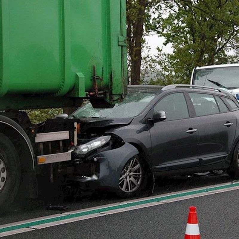 Ongelukken N36 Beerzerveld: Weg vrij, vier gewonden - Oost