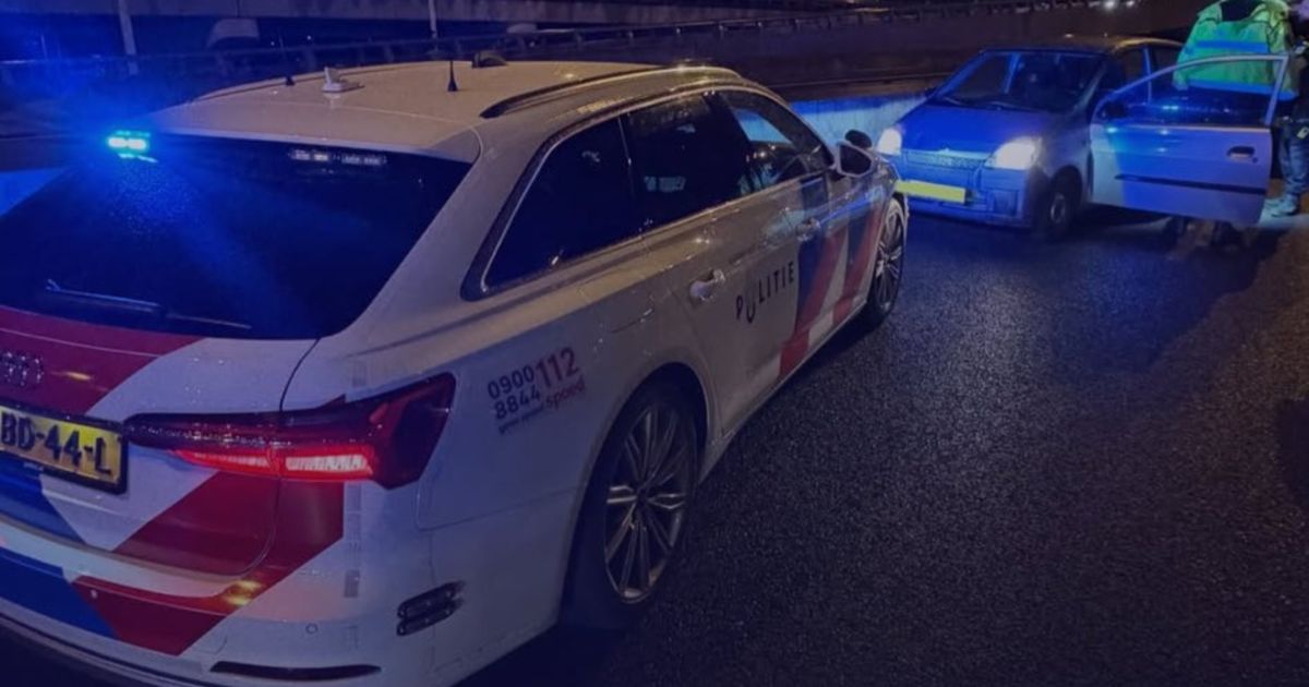 Spookrijder rijdt kilometerslang op snelweg - Rijnmond
