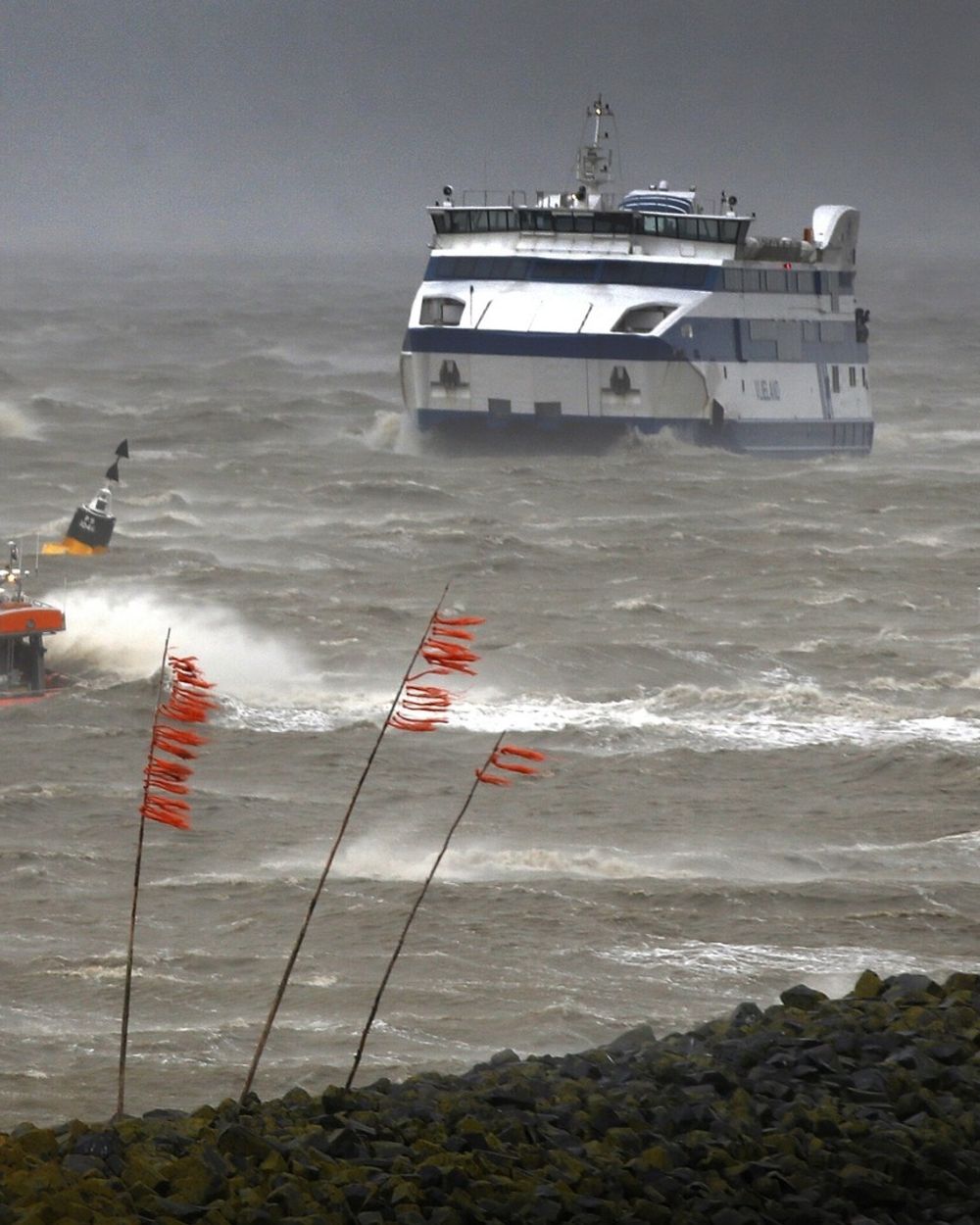 "Onstuimige dag" door storm Ciarán: code oranje op Wad en IJsselmeer ...