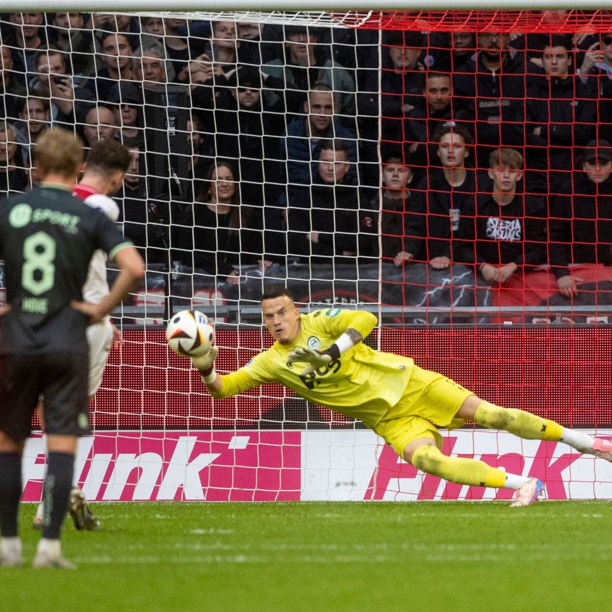 Lees terug: FC Groningen verliest met 3-1 van Ajax - RTV Noord