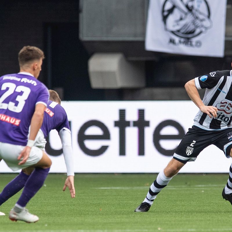 Tim Breukers na knappe redding: "Zo'n tackle geeft wel een kick" - Oost