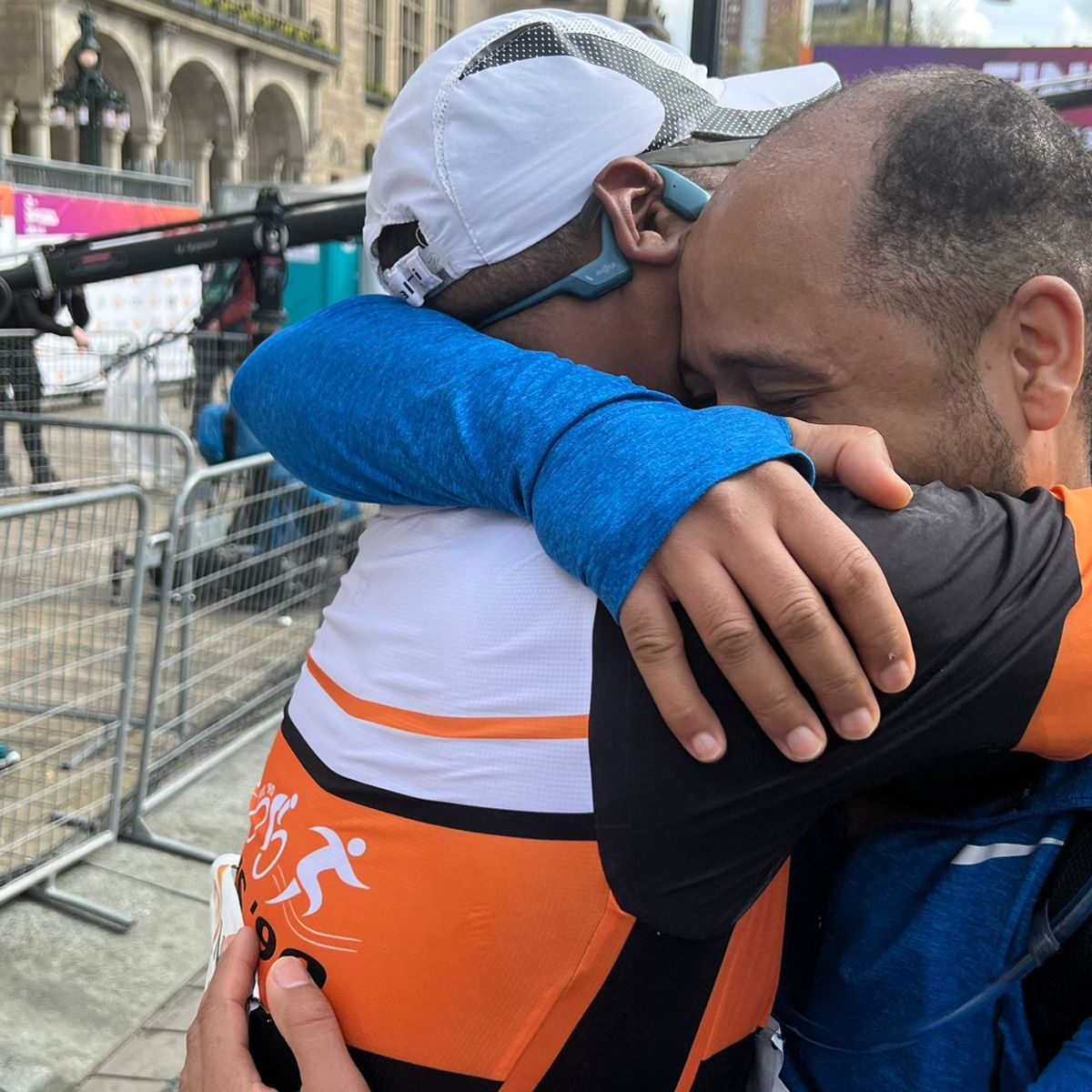 KIJK TERUG: Uitzending over NN Marathon Rotterdam 2024 van TV Rijnmond ...