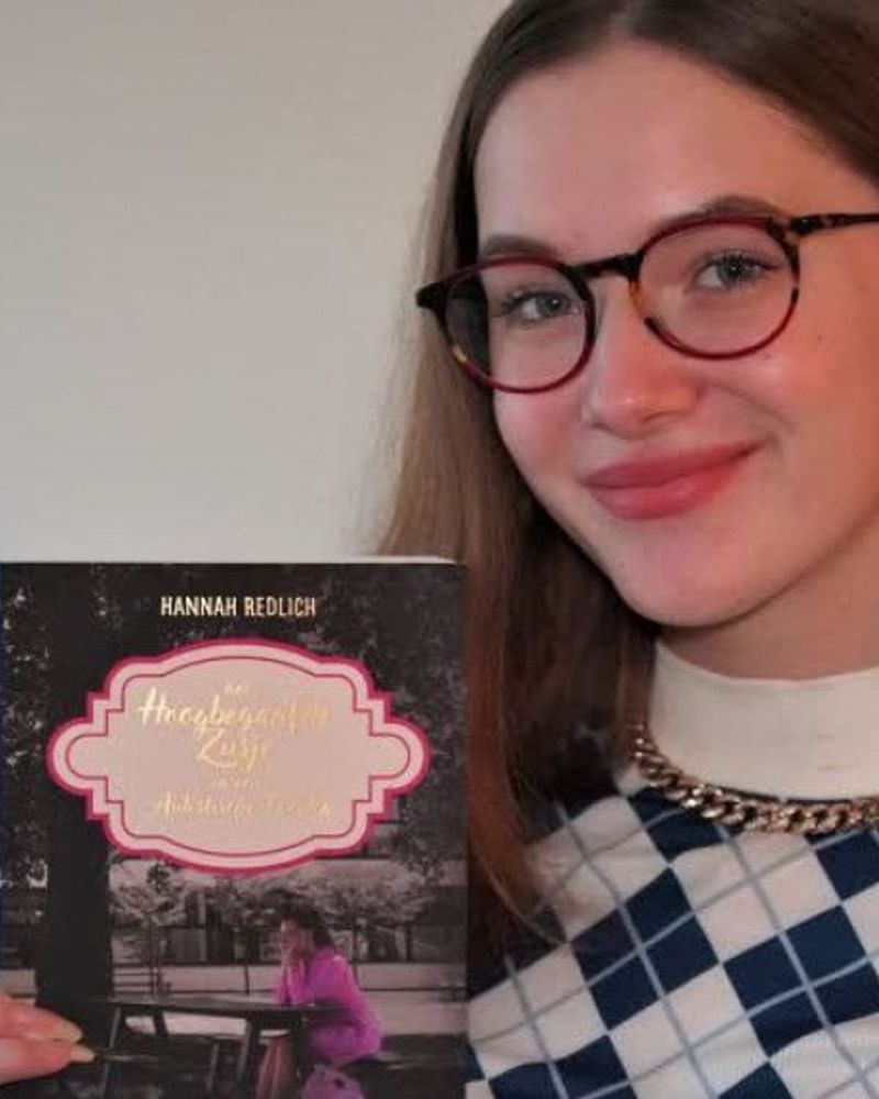 Hannah (15) schrijft boek over hoogbegaafd zijn in een familie met ...