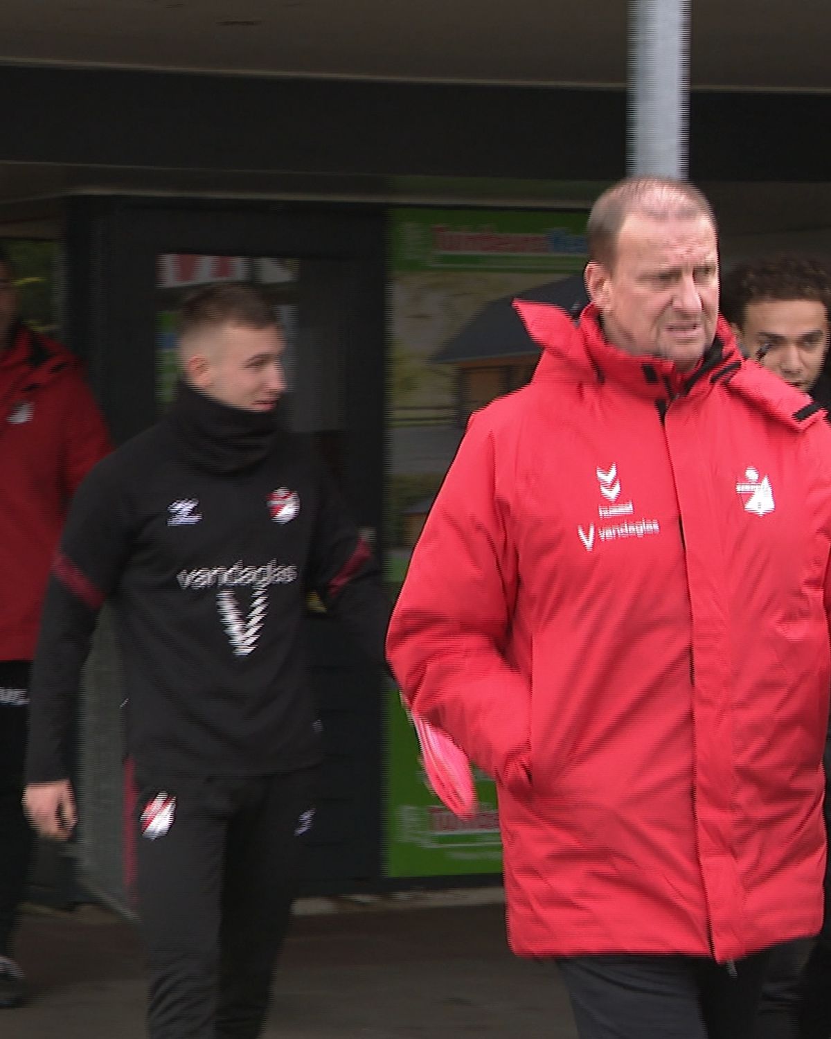 Veel vragen rond vertrek Peter, maar FC Emmen wil de breuk niet verder ...