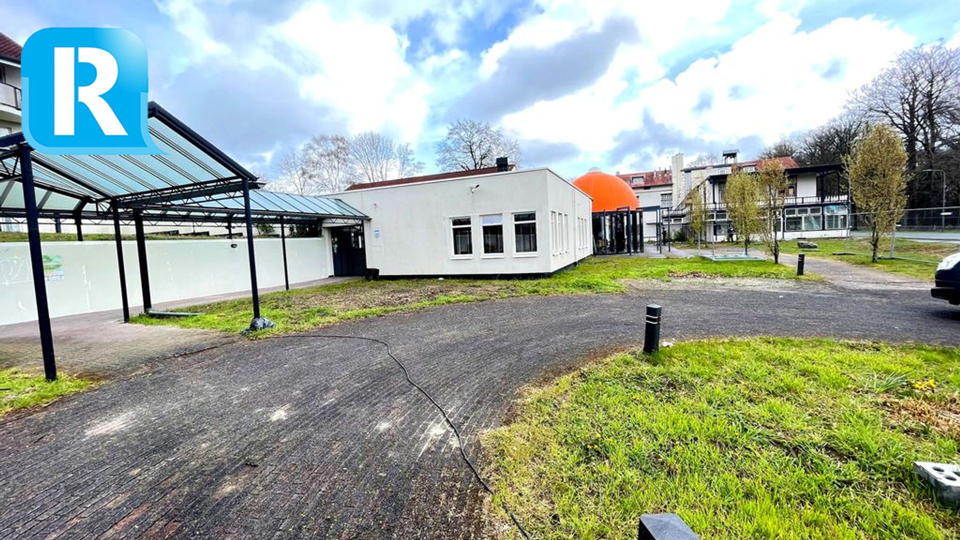 Roskam in Rheden opent de deuren voor eerste 30 Oekraïners - Omroep ...