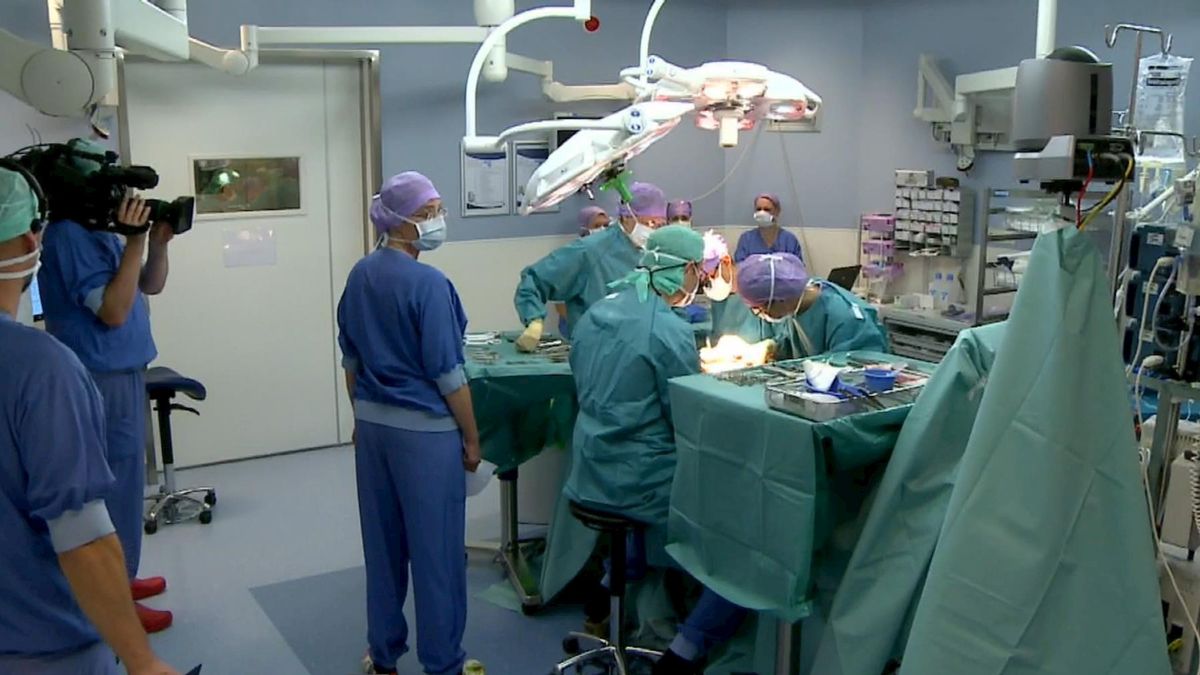 LIVE: Uitzending borstherstellende operatie Ziekenhuis ZGT Hengelo - Oost