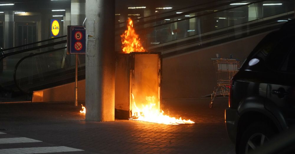 Brand in prullenbak veroorzaakt rook in parkeergarage Assen - RTV Drenthe