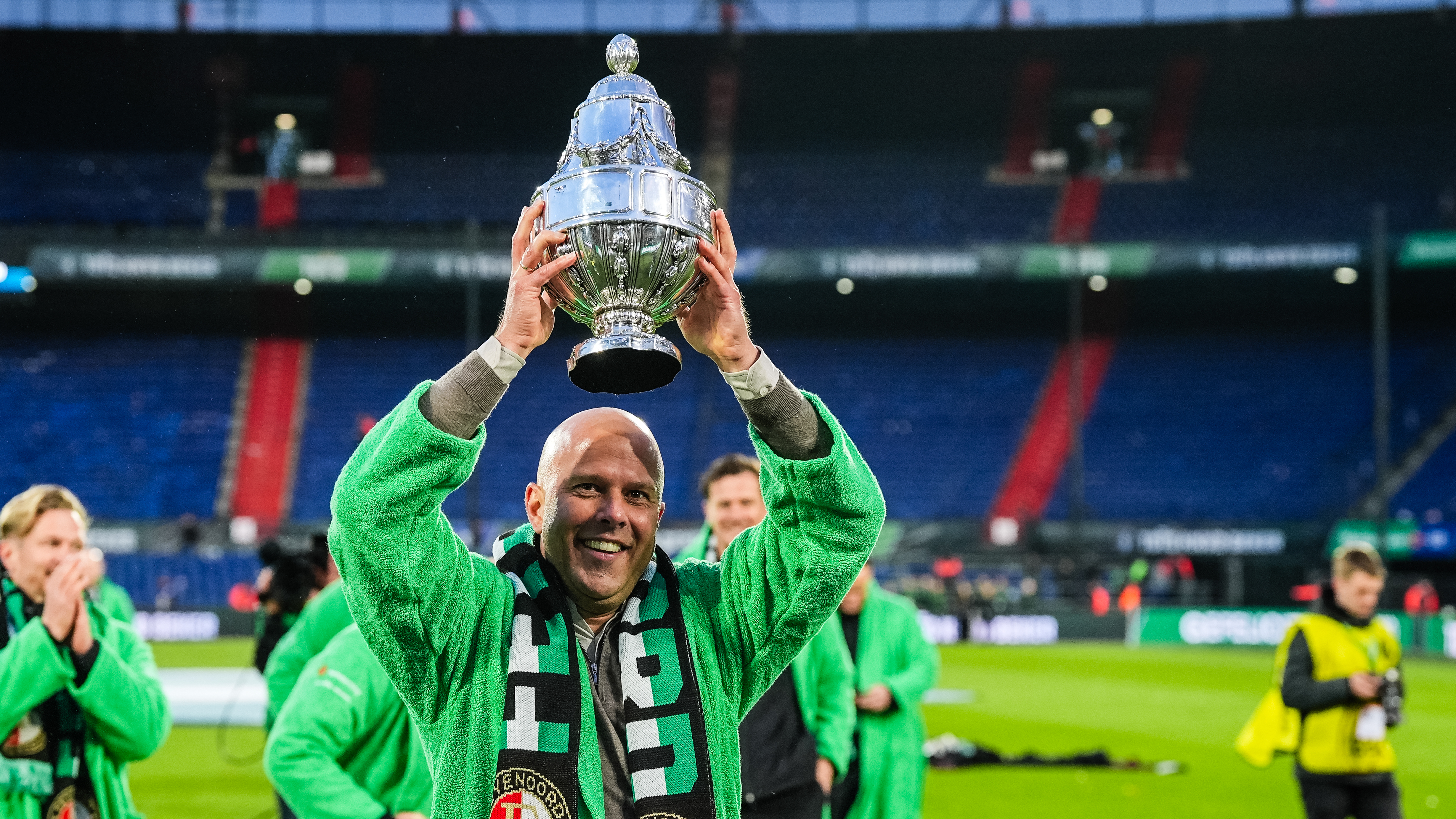 'Liverpool bereidt miljoenenbod voor om Arne Slot over te nemen van ...
