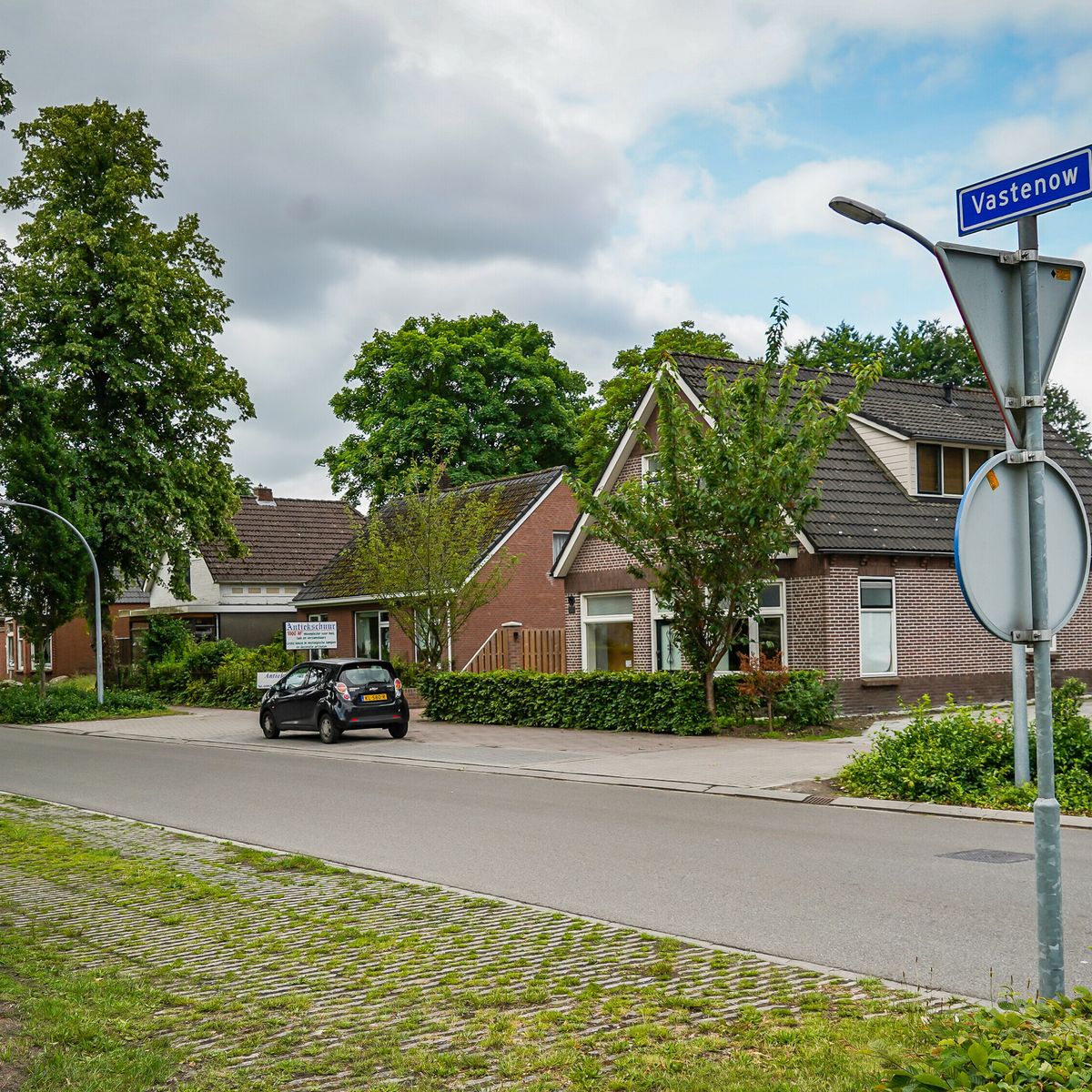 Man overlijdt na ingrijpen van de politie in Nieuw-Dordrecht - RTV Drenthe