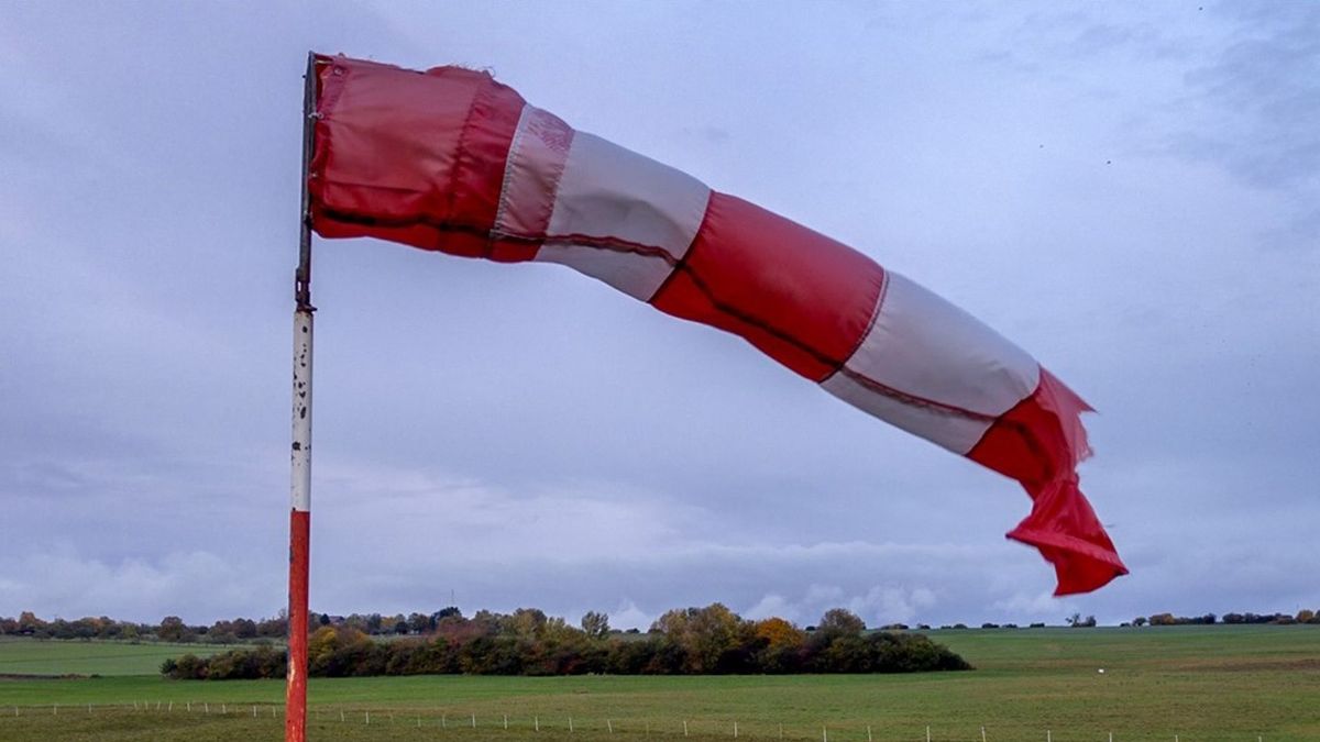 Storm Ciarán trekt morgen over Nederland; ontspringt Overijssel de dans ...