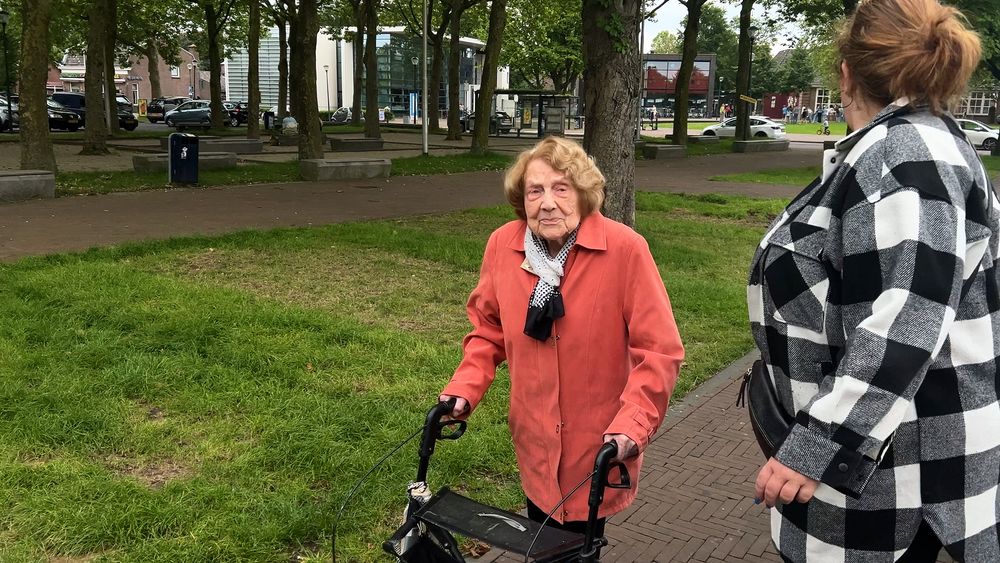 Hendrika (102) stemt al sinds 1946 op dezelfde partij: 'Je moet altijd ...
