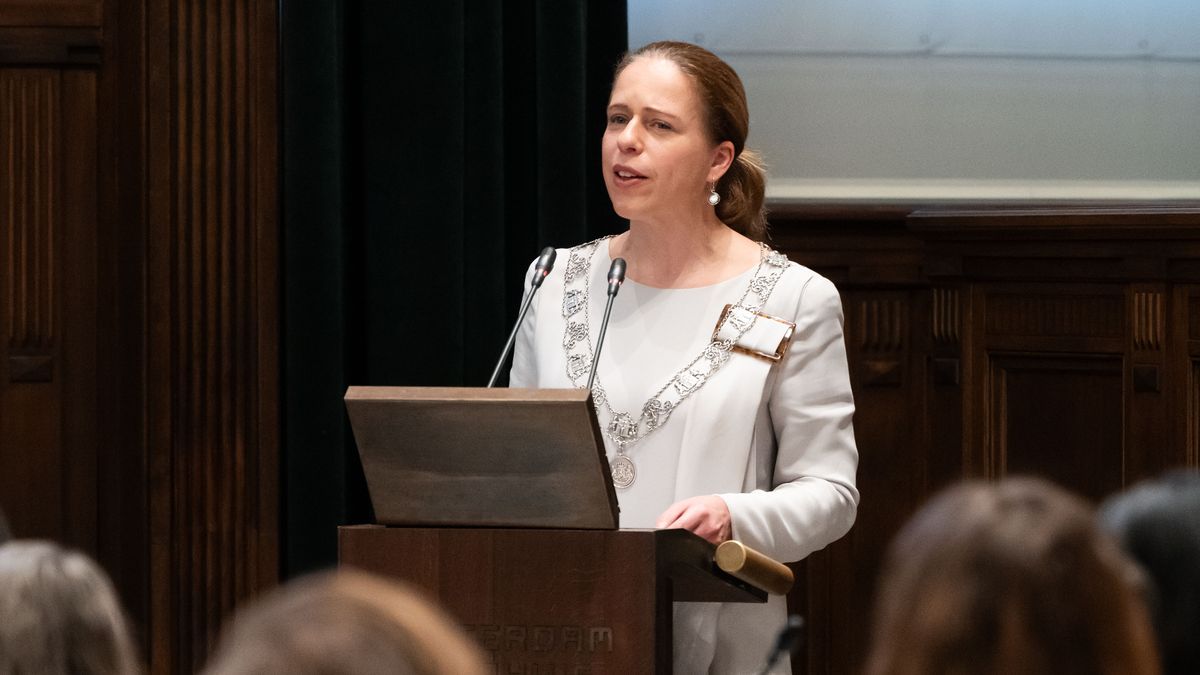 Burgemeester Schouten: ‘Het moet klaar zijn met verharding en ...