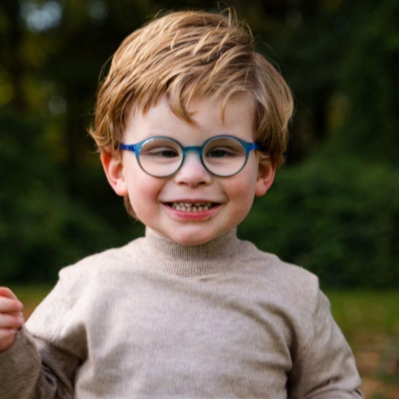 Als James’ (3) ouders horen dat hij blind wordt, stort hun wereld in ...