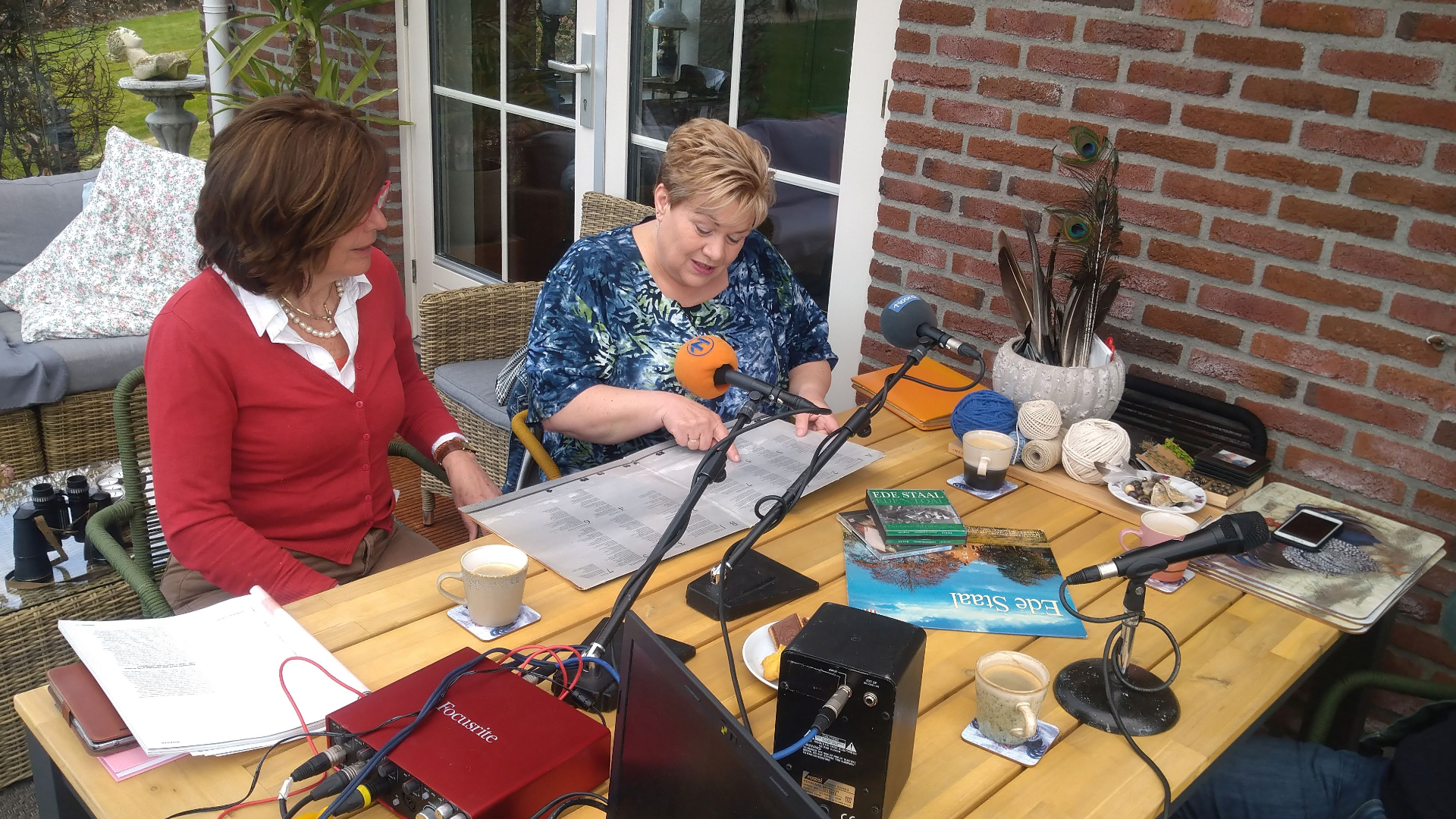 Termunter zusjes over hun leraar Ede Staal: 'Hai was n beetje sjappie ...