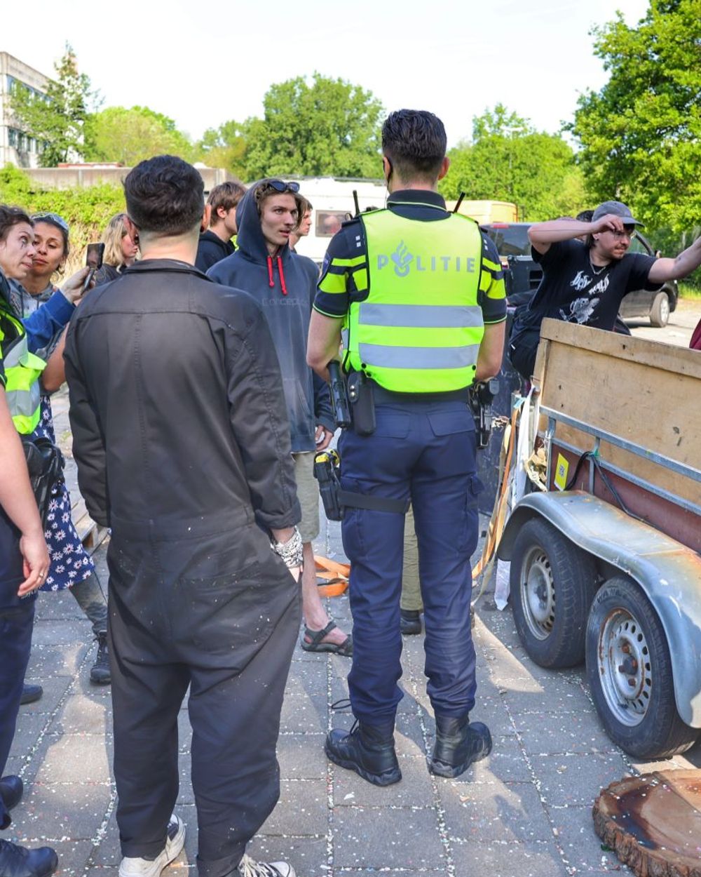 Te weinig politie om groot illegaal feest in Utrecht te stoppen: 'Seks ...