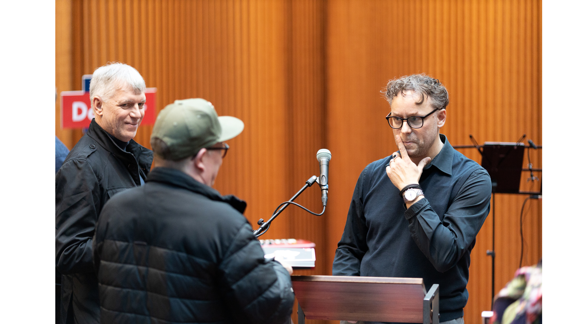 Muzikant, schrijver, vader en zorgcoördinator Thomas van der Vliet ...