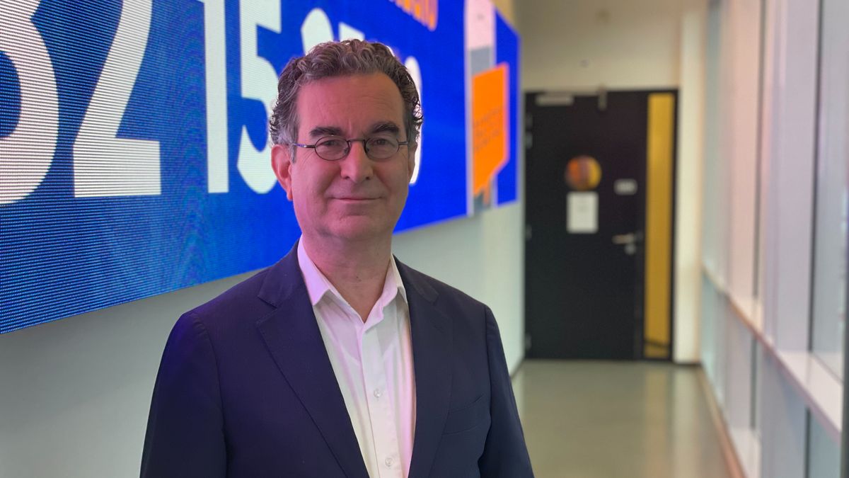 Frank Wassenberg (PvdD) ziet Kamerzetel in rook opgaan - L1 Nieuws