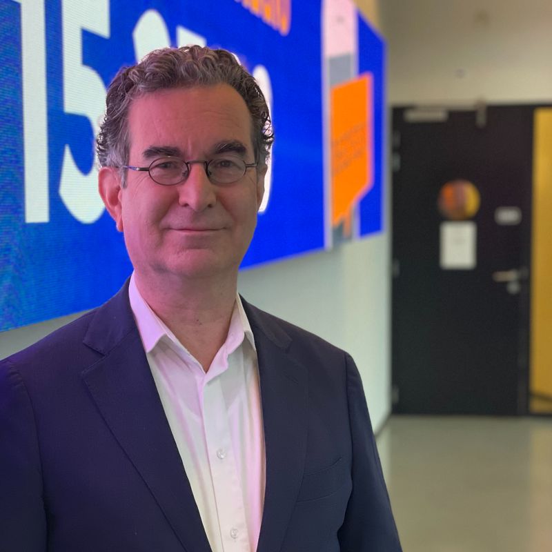 Frank Wassenberg (PvdD) ziet Kamerzetel in rook opgaan - L1 Nieuws