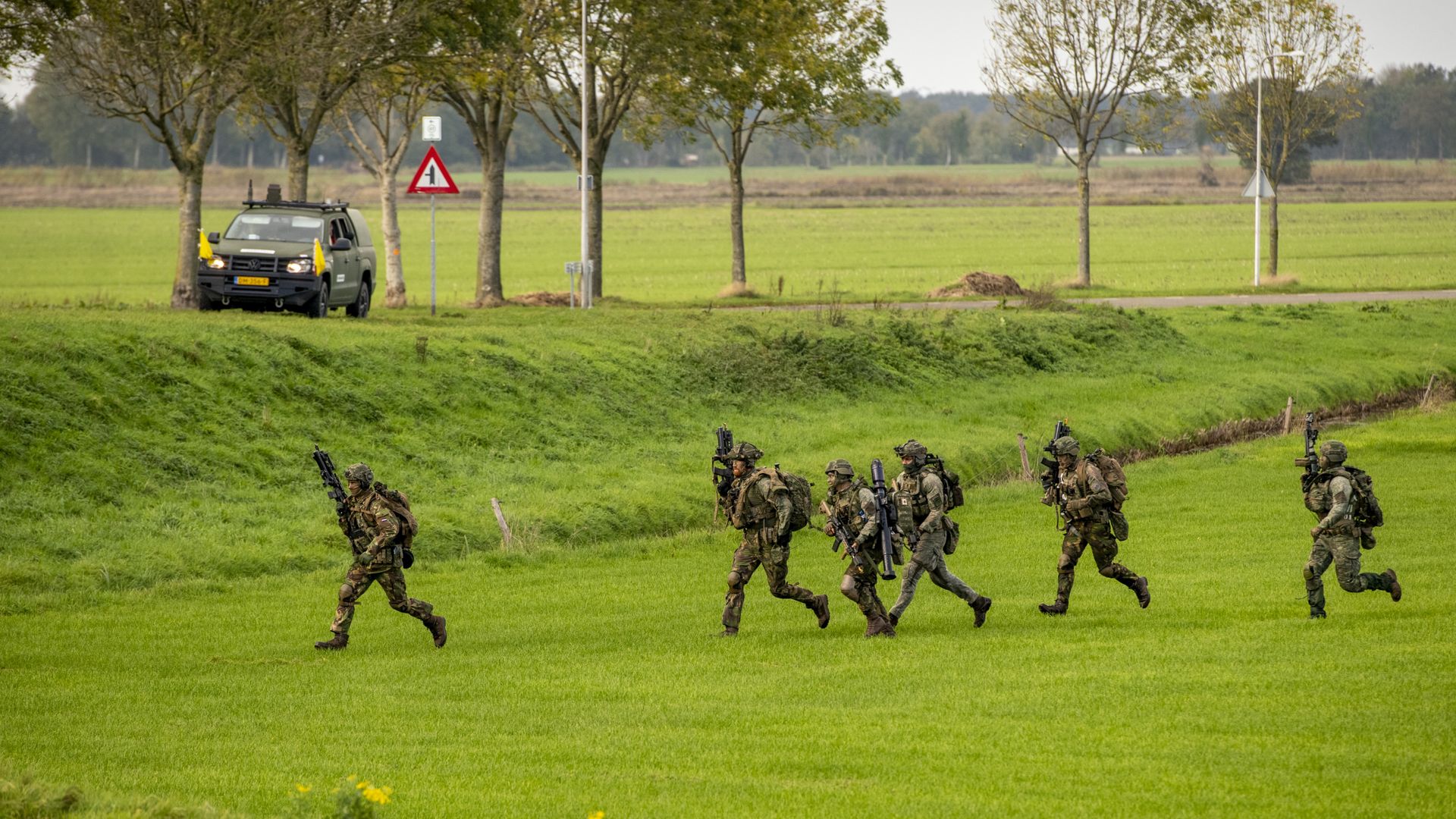 Oorlog in Europa en twijfels over de thuisbasis: het bewogen jaar van ...