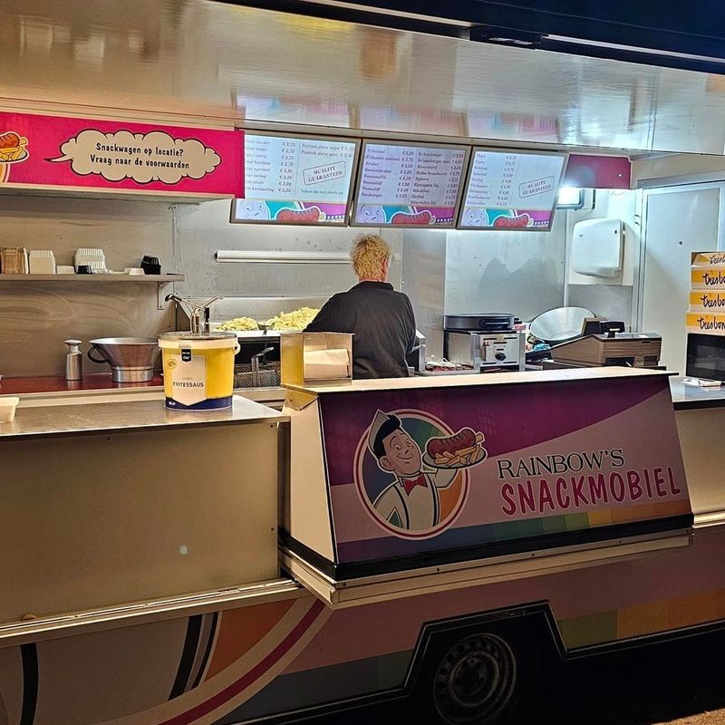 Snackmobiel mag niet op eigen terrein snacks verkopen: 'Beetje ...
