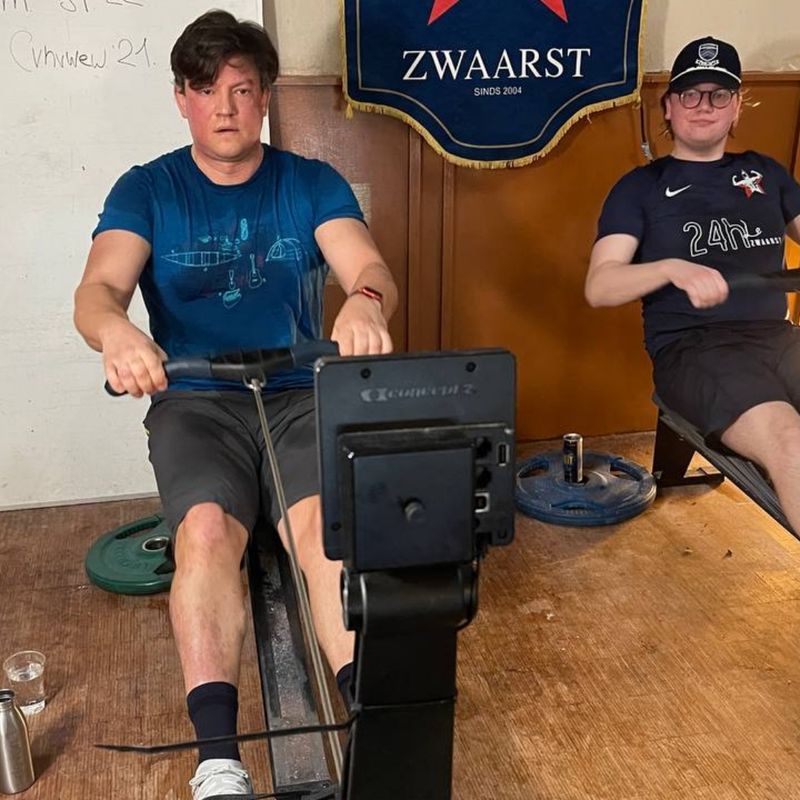 Studenten roeien 24 uur voor Oekraïne: 'Mijn moeder helpt mensen ...