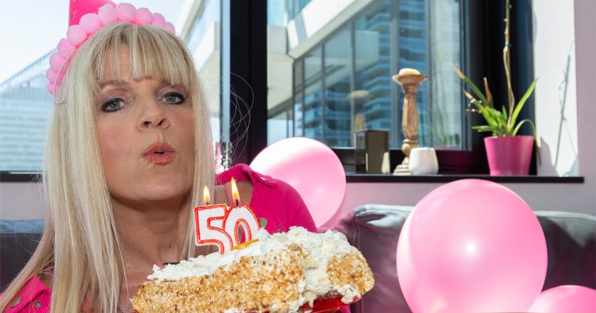 Jarige Kim Holland (50) openhartig over haar leven als Jehova’s getuige ...