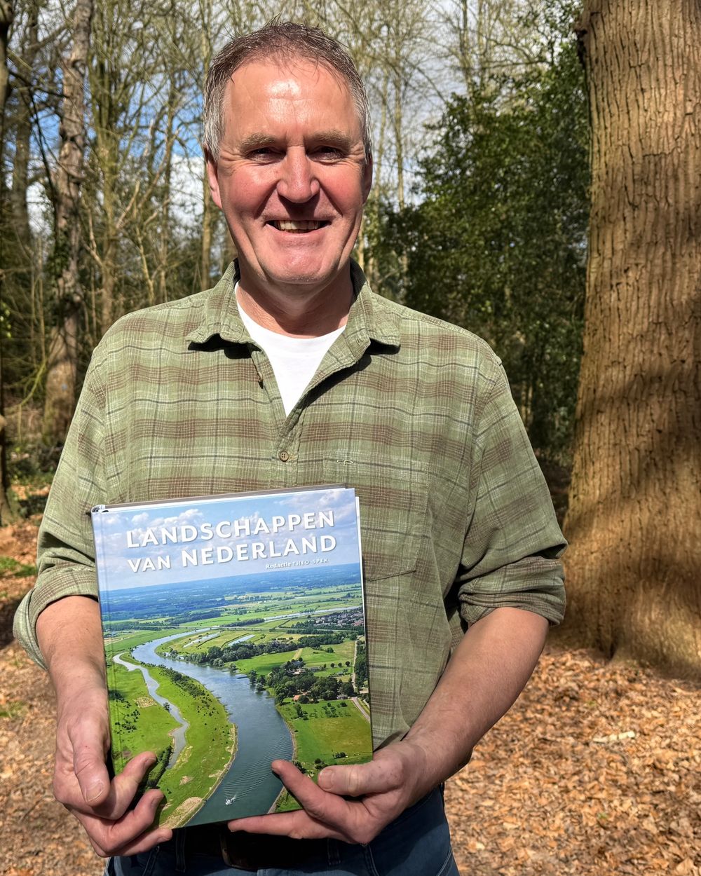 Theo Spek uit Zeegse trots op landschapshandboek: 'Zware bevalling van ...