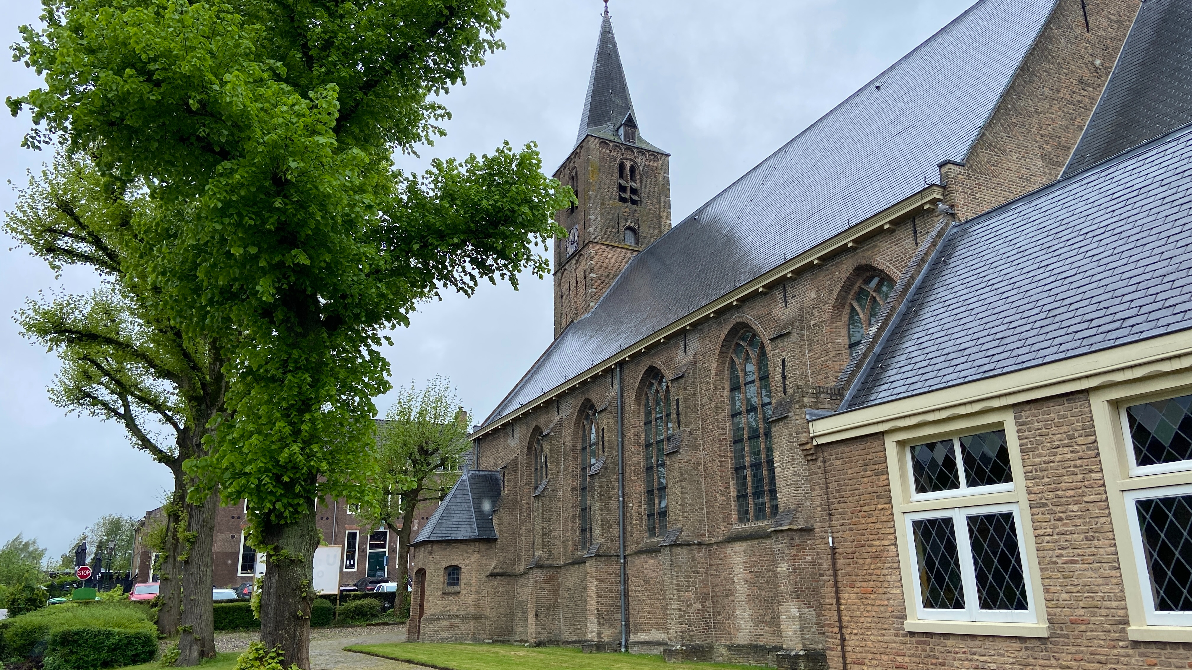 80 jaar later zorgt deze gruwelijke avond nog steeds voor tranen bij ...