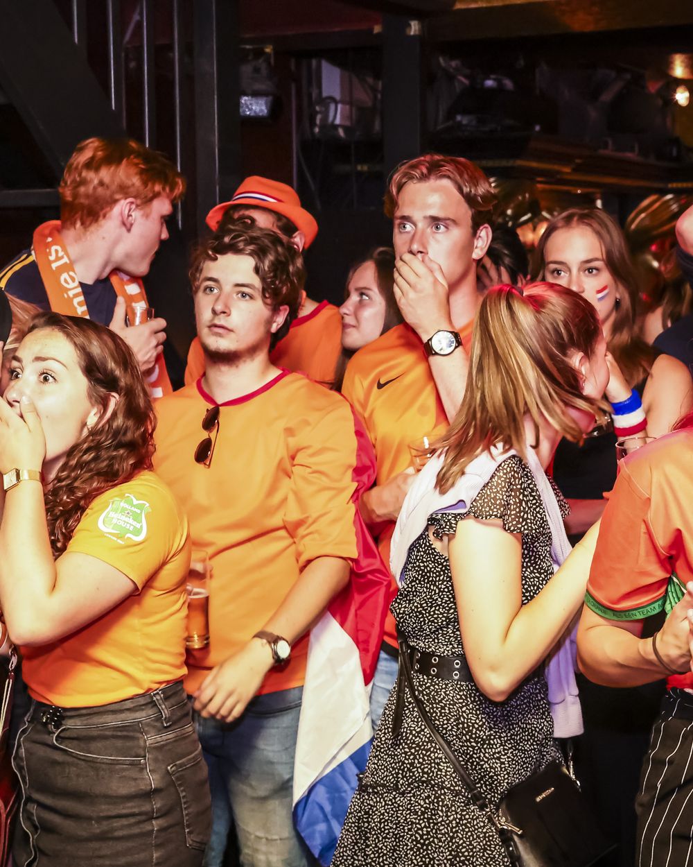 Horeca mag vaak langer open tijdens WK, maar regels verschillen flink ...