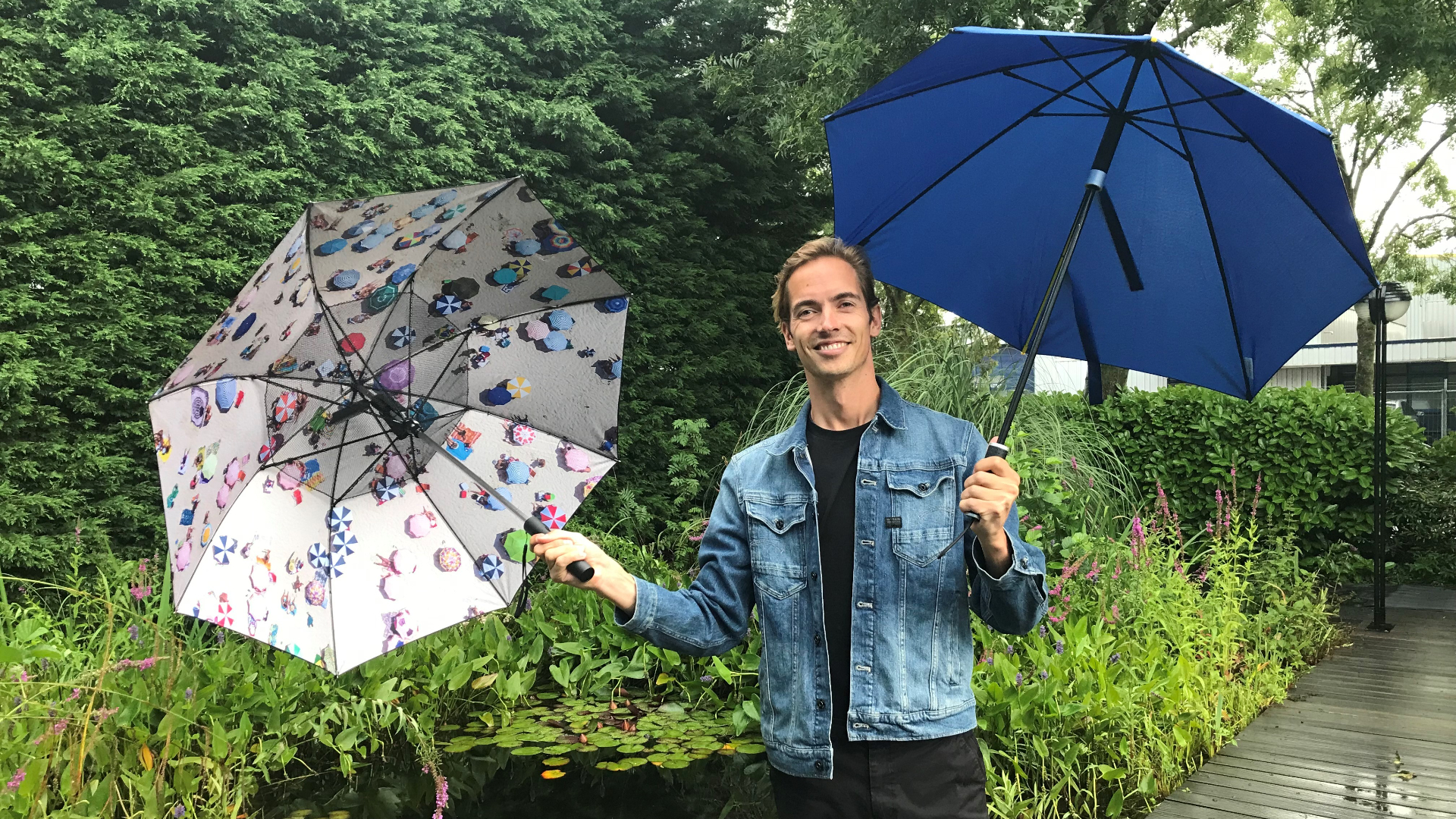 Regen vervelend? Bij deze Mijdrechtse groothandel zijn ze juist blij ...