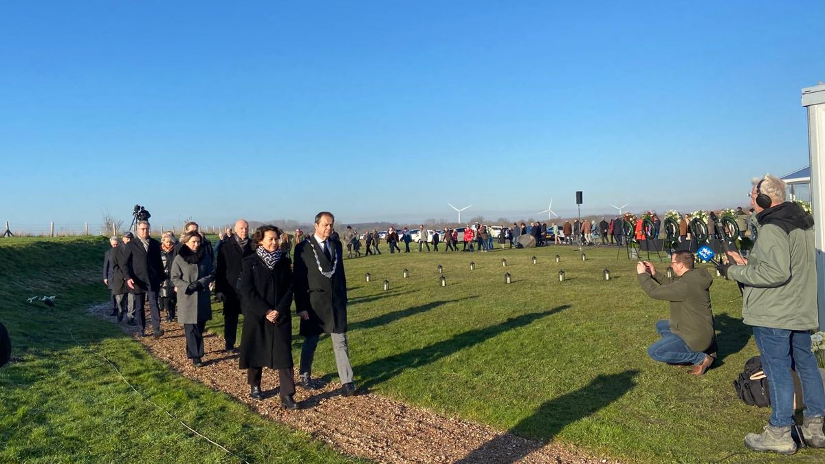 LEES TERUG: Dit was de herdenking van de Watersnoodramp in Ouwerkerk ...