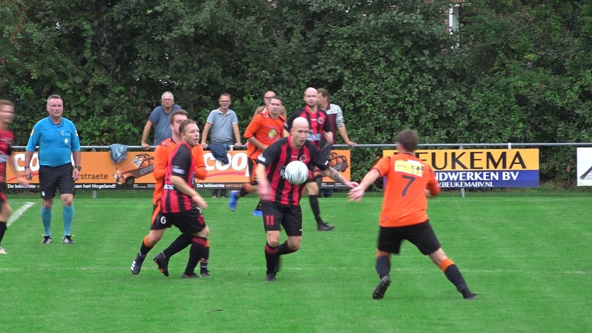 Baflo wint bij seizoenstart, feestje noodgedwongen buiten (bekijk de ...