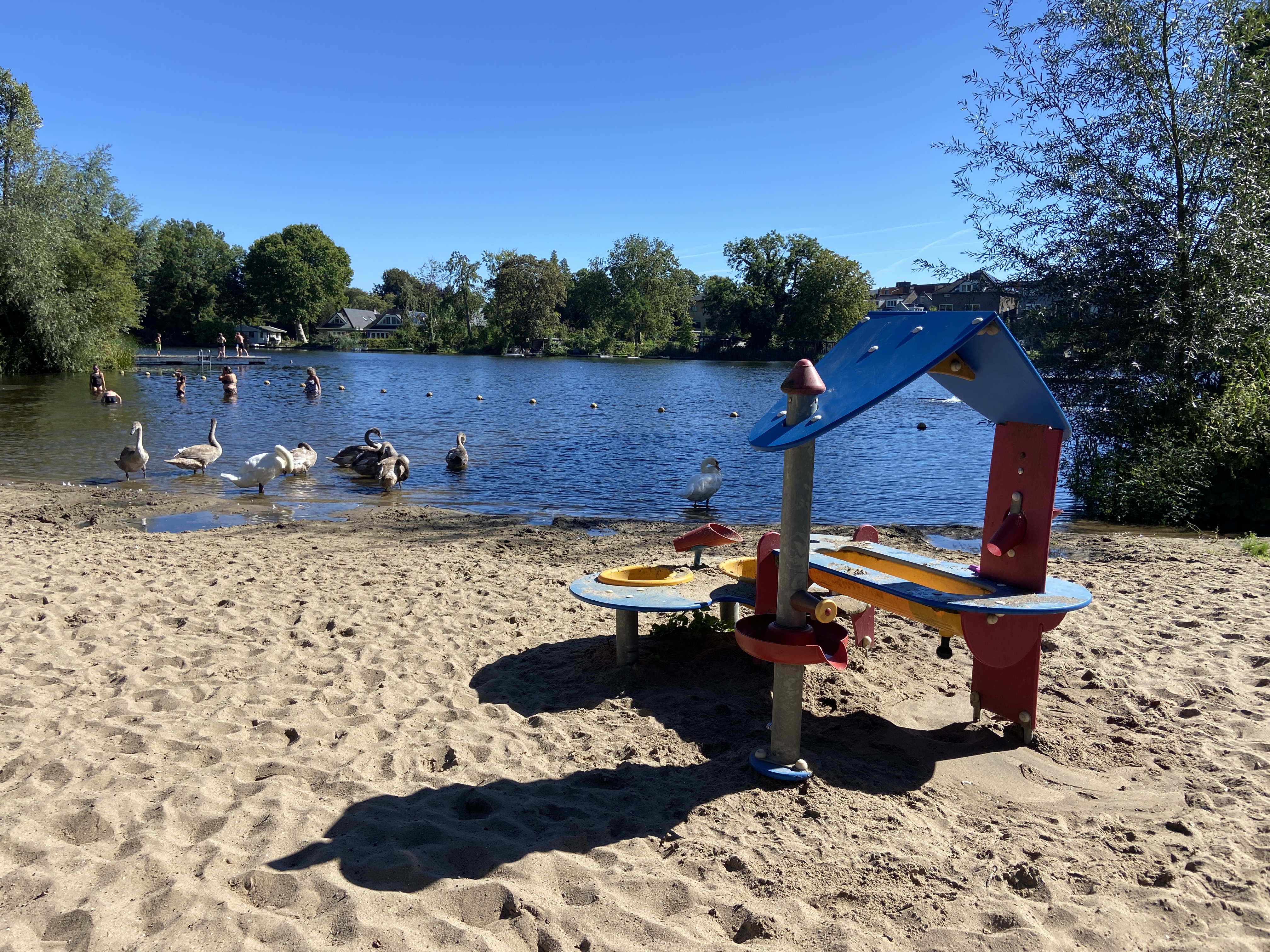 Strand te ver of te druk? Er zijn ook minder bekende plekjes voor ...