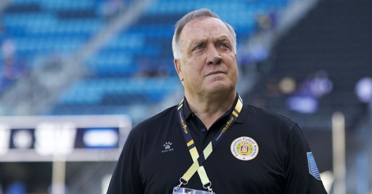 Dick Advocaat stopt per direct als bondscoach van Curaçao: 'Familie ...