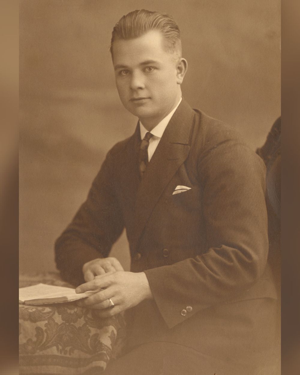 Eerherstel voor verzetsman Jan Hendriks: 'Het is volbracht' - RTV Drenthe