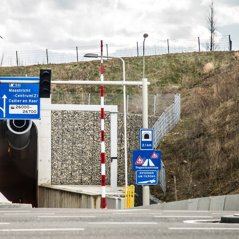 Betere borden moeten verkeer wegwijs maken bij A2-tunnel - L1 Nieuws Betere borden moeten verkeer wegwijs maken bij A2-tunnel - L1 Nieuws