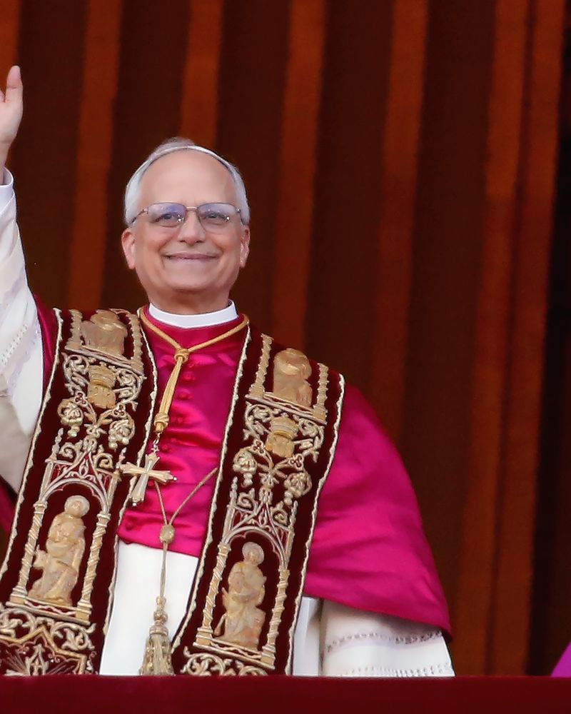 Utrechtse kardinaal Wim Eijk verwacht geen revolutie onder nieuwe paus ...