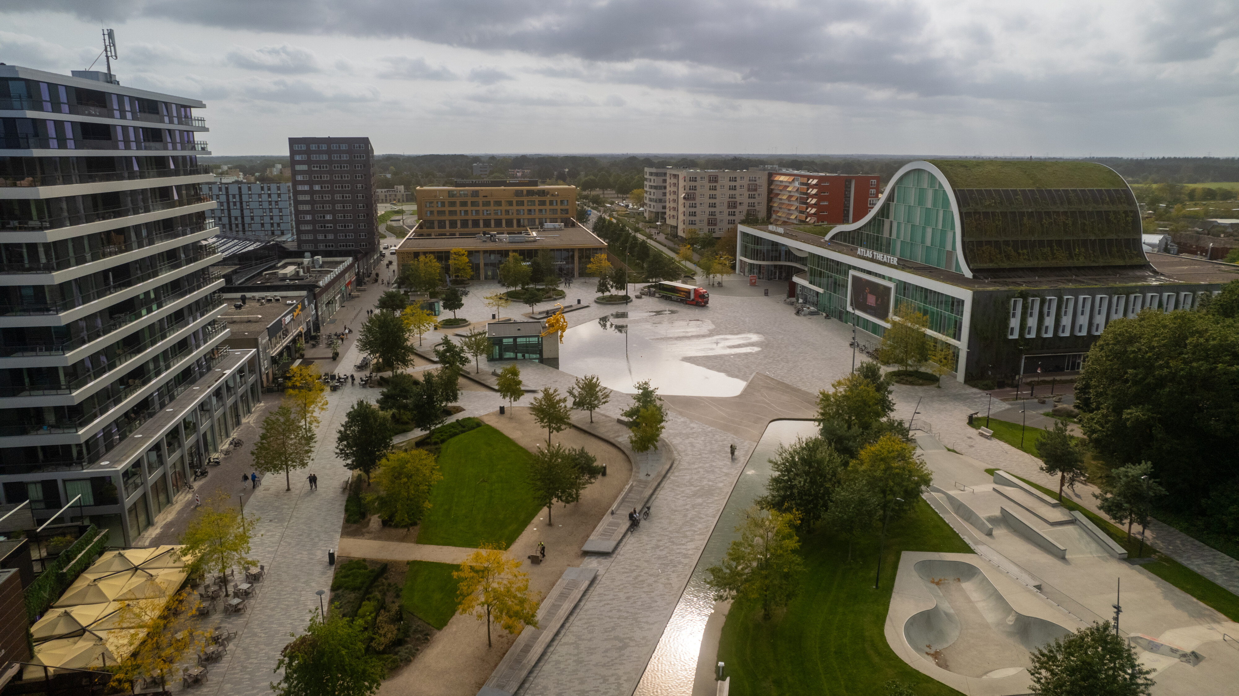 Is Emmen een stad of een dorp, hoe zit dat? - RTV Drenthe